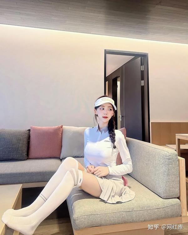 韩国超高人气美女网红DJ VELY清纯脸蛋搭配超诱惑身材 谁能hold得住？ - 知乎