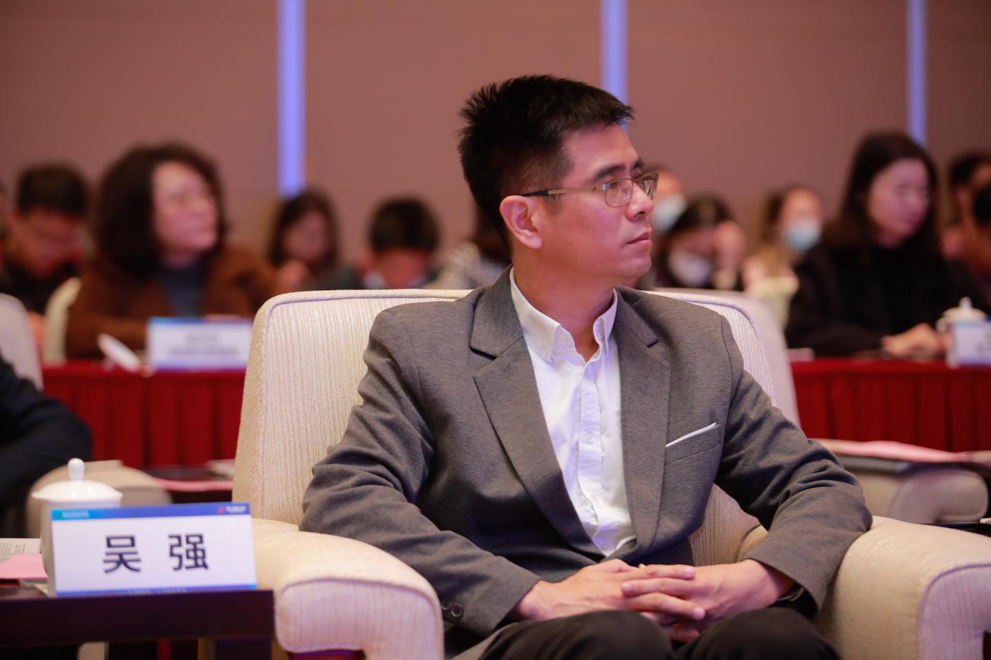 对话后摩智能CEO吴强：用存算一体解锁大算力芯片，不复制别人走过的路 - 知乎