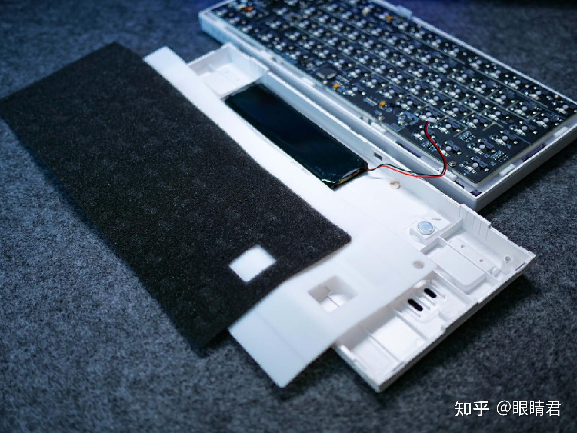 不要太卷！满配三模键盘只要199，黑爵AK820 Pro详解 - 知乎