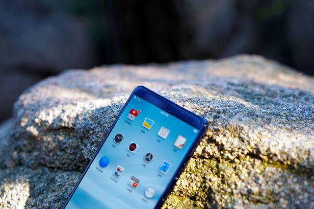 坚果Pro2s和小米8SE哪个性价比更高？ - 知乎