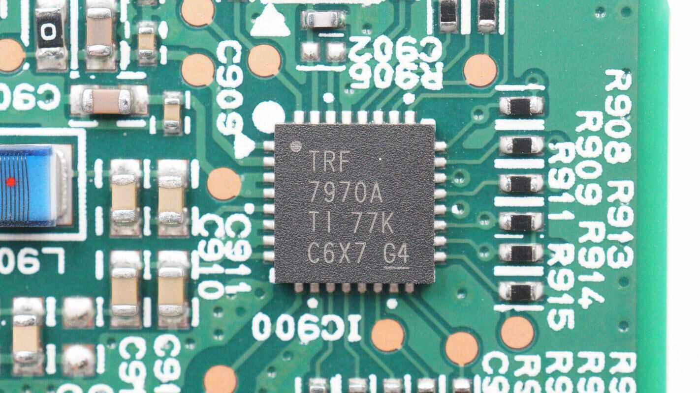 拆解报告：GEELY吉利汽车手机无线充电模块WPC-CN-001 - 知乎