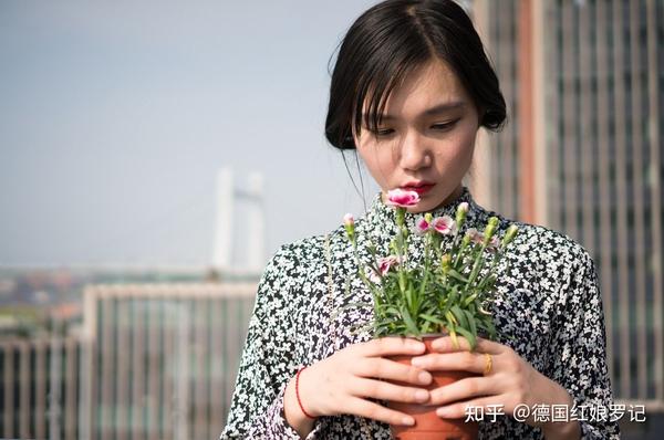 32岁的江西女人嫁给了英国人,要了30万美元彩礼 知乎