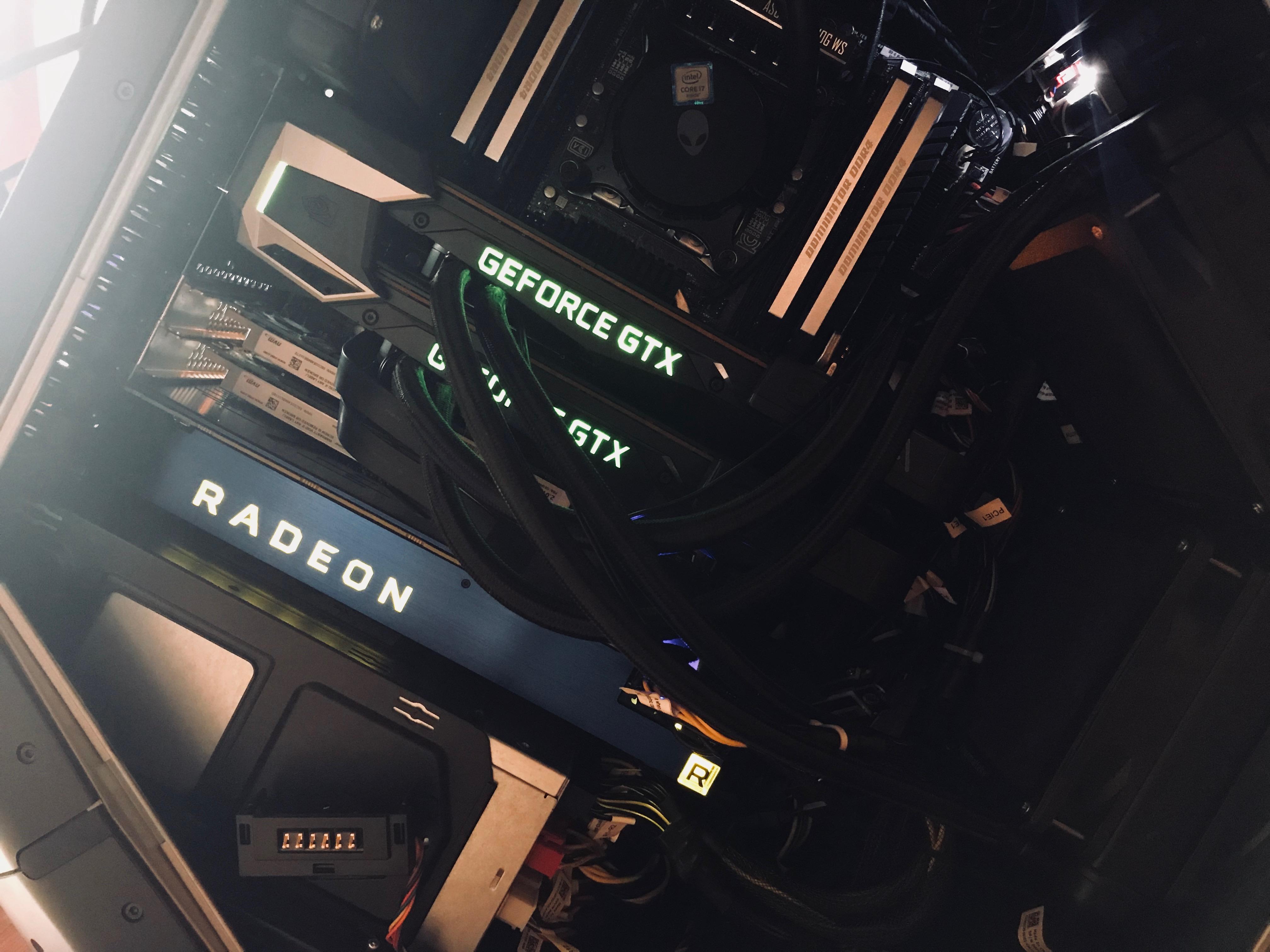 Radeon Vega FE 准备测试 - 知乎