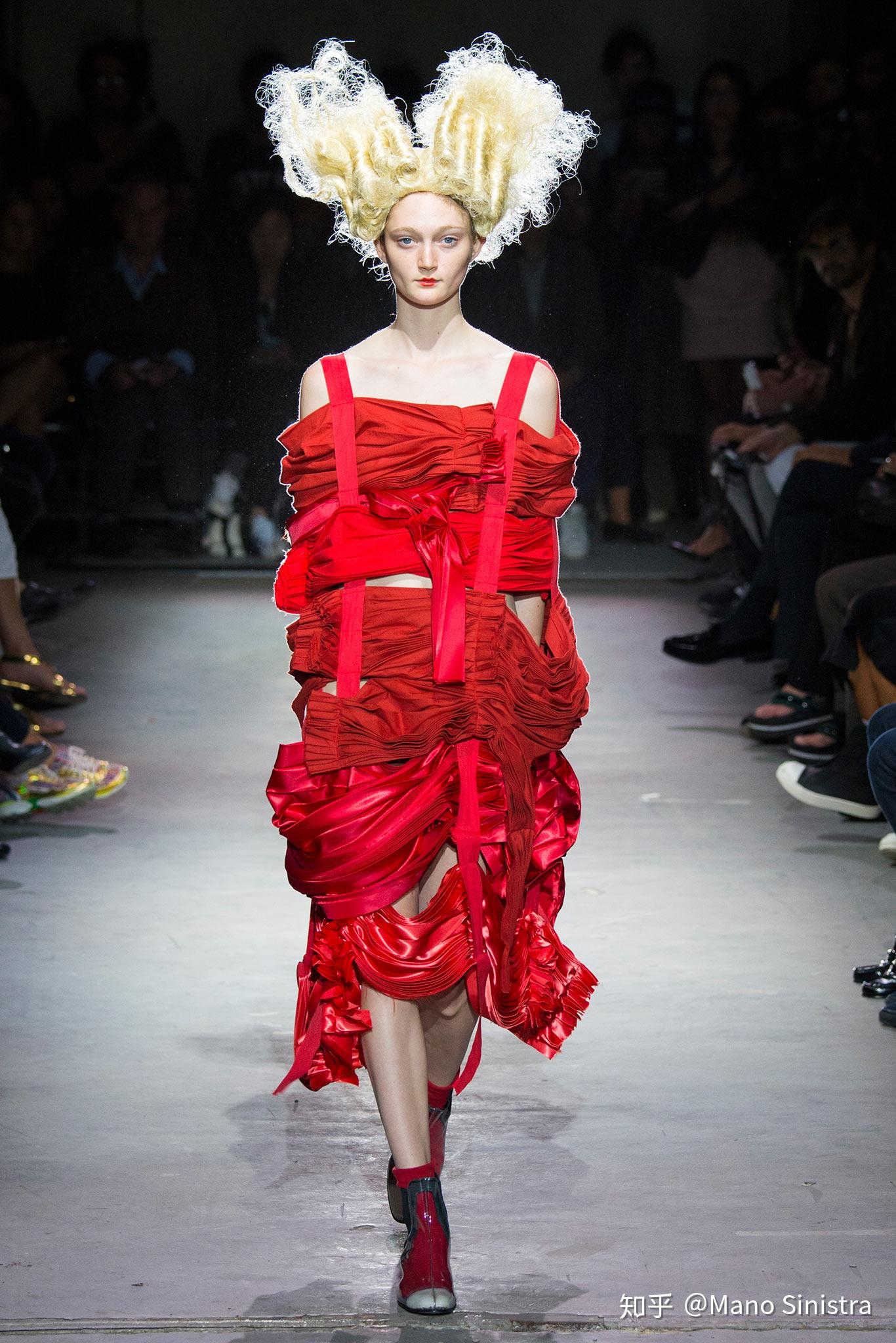 Comme des Garcons 2015 SS Roses and Blood - 知乎