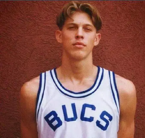 他叫克里斯-安德森，来为鸟人画一个句号，飞去更遥远的地方 - 知乎