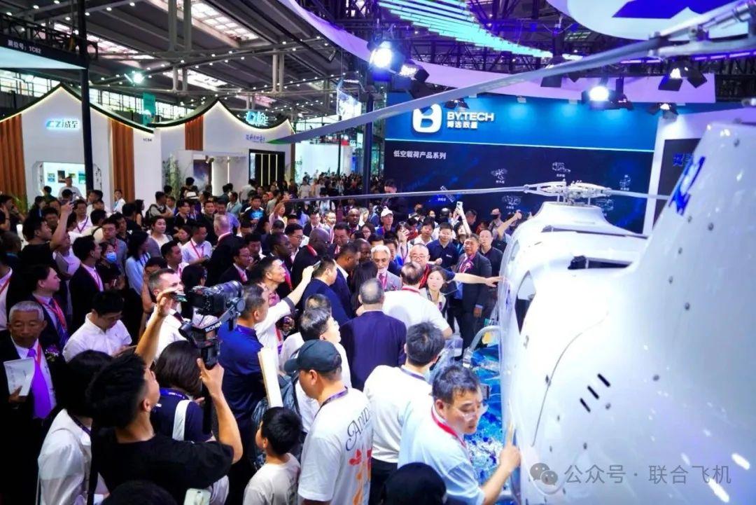 重载巅峰｜铂影T1400开启中国低空经济“吨+”时代 - 知乎