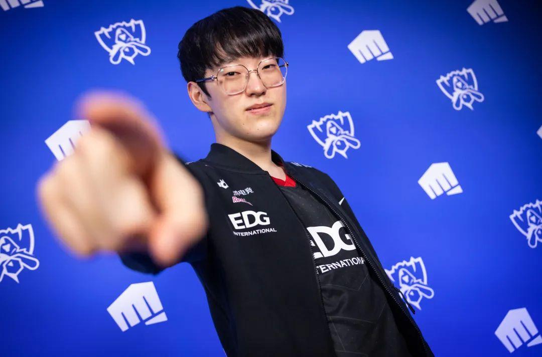 赢了！！EDG勇夺2021英雄联盟全球总决赛冠军！不破不立，骑士凯旋，YYDS！ - 知乎