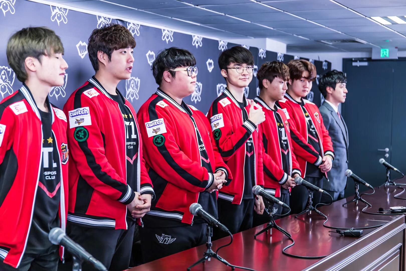 如何看待s7faker哭了，全场呼喊faker？ - 知乎