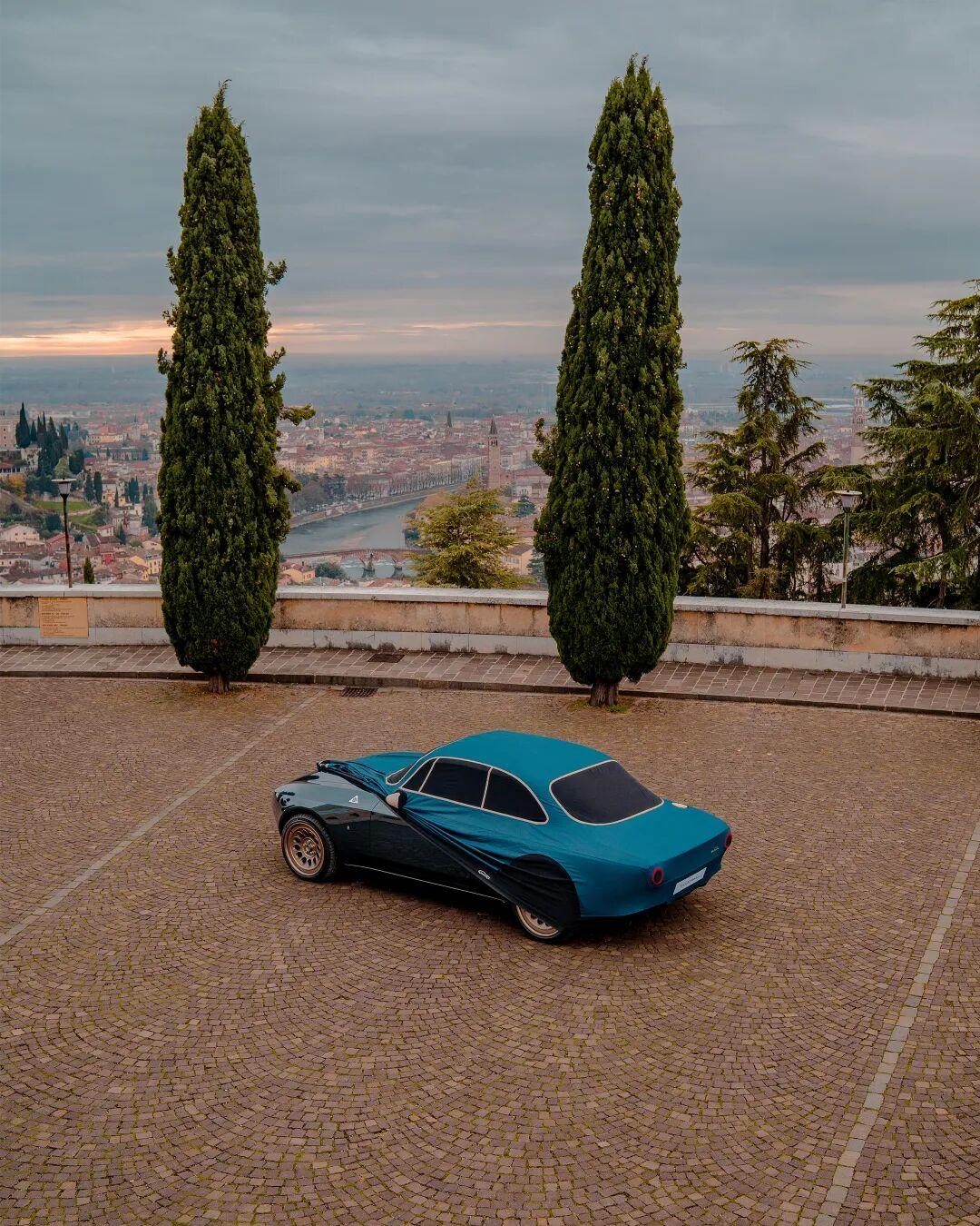 这辆惊艳的Totem阿尔法·罗密欧经典改装版，冒烟的可不止轮胎 - 知乎