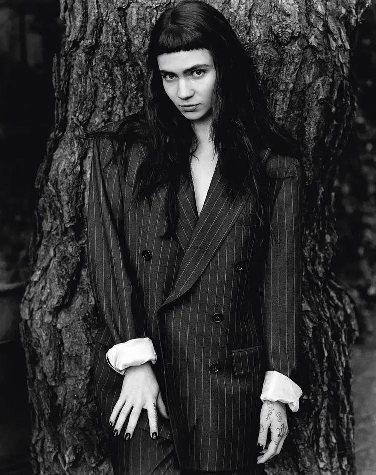 混乱又炫目的未来音乐：Grimes - 知乎