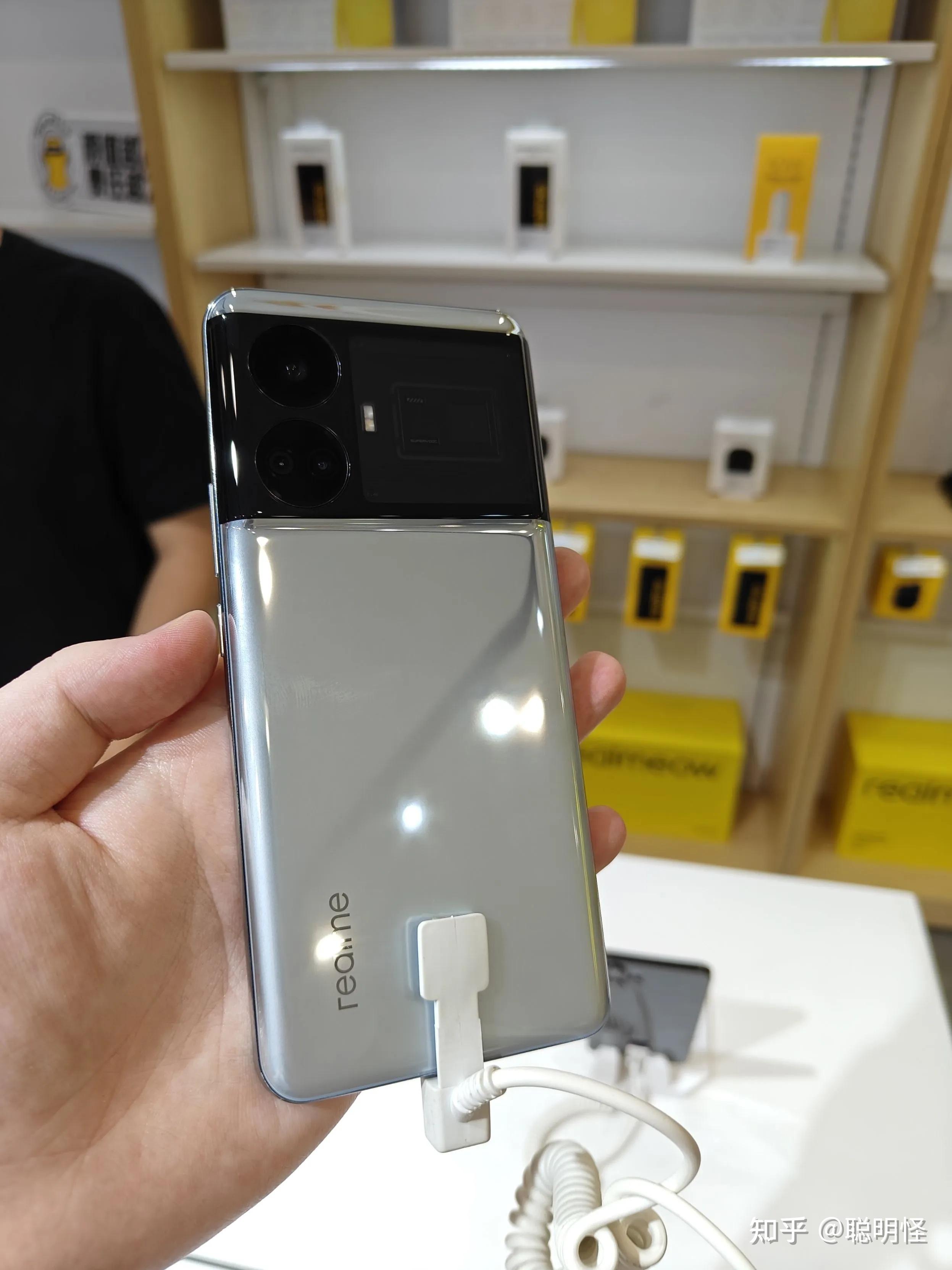 真我GT5全面评测，新一代性能卷王值得买吗？不吹不黑 - 知乎