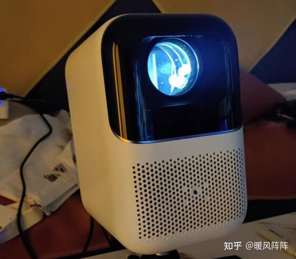 双11来袭，迷你投影仪想入手做好功课，小明Q2 Pro、极米Z6X对比 - 知乎