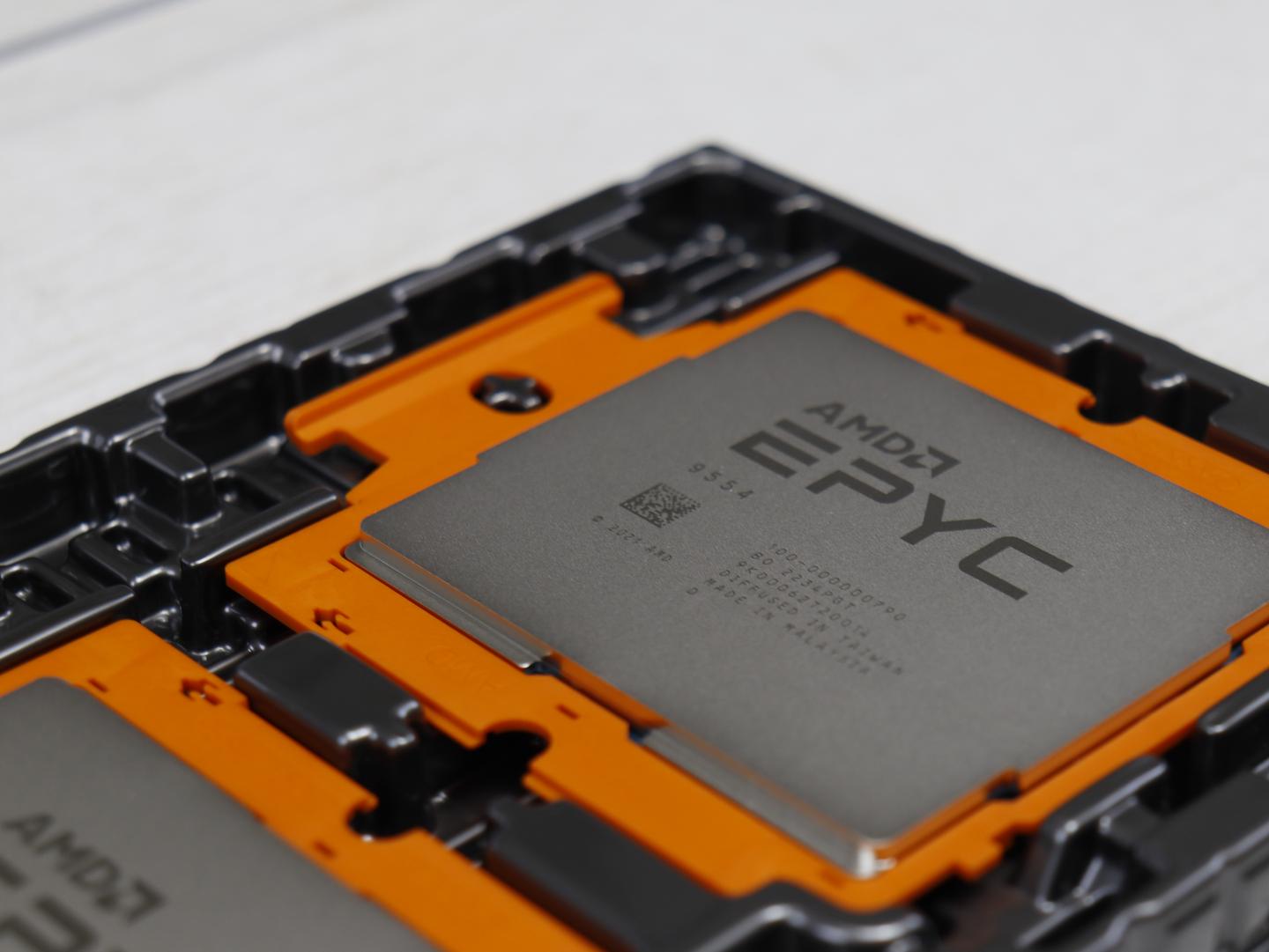 AMD EPYC 9654双路静音192核心水冷工作站 - 知乎