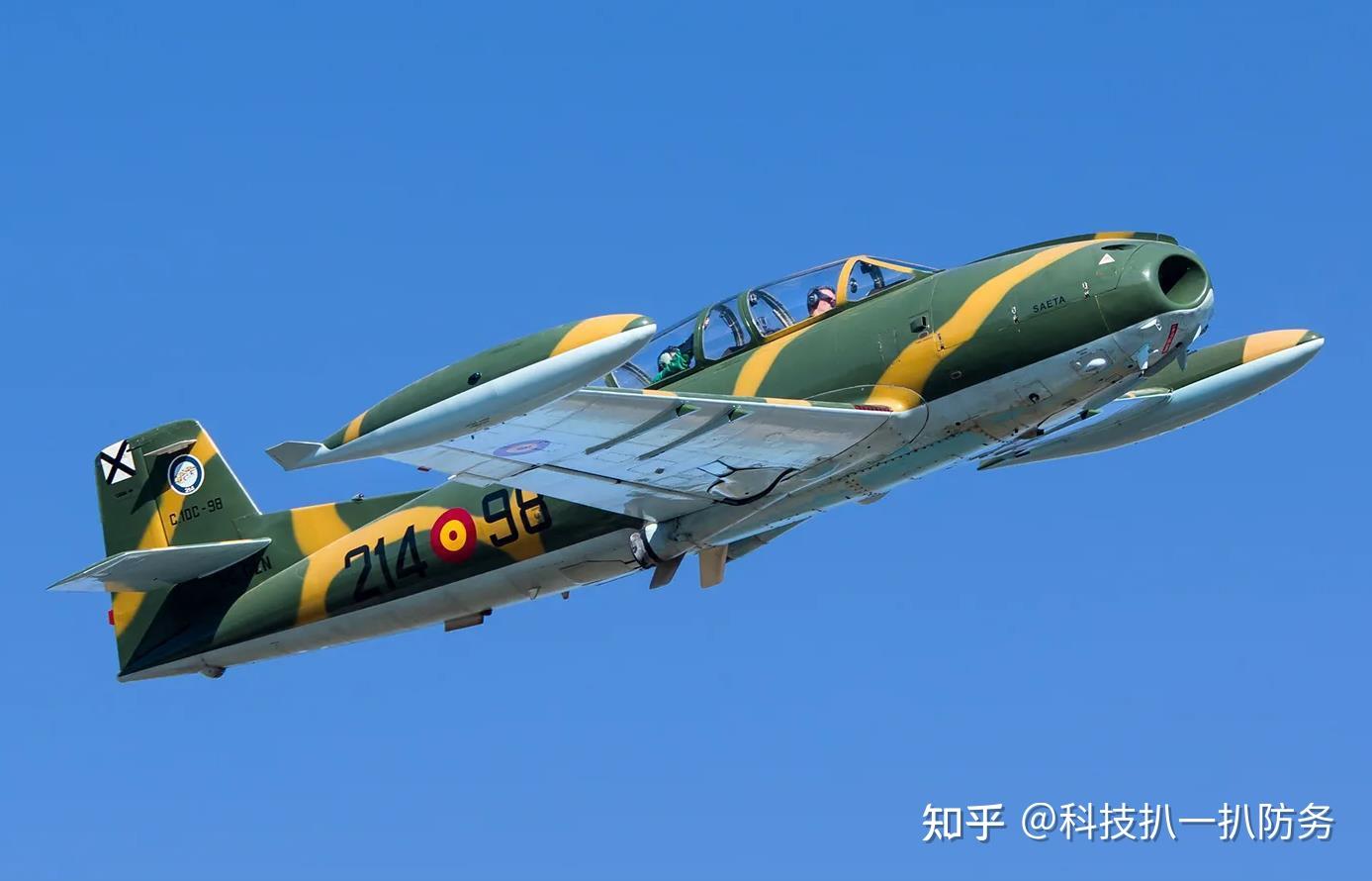 西班牙Ha-220攻击机，曾衍生为专业攻击机，仅短期服役 - 知乎