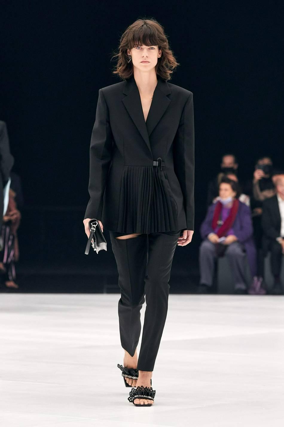 Givenchy 2022春夏系列 - 知乎