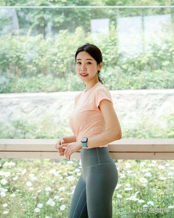 韩国网红umzi，身材热辣，勤奋自律，曼妙曲线，让人侧目 - 知乎