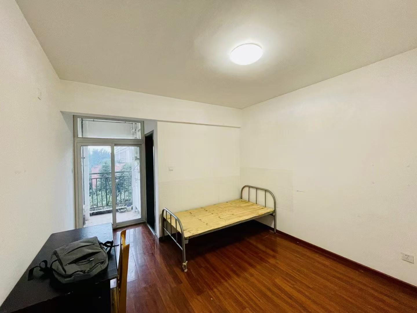 历史上731的牢房是否是电影《731》里展现的那样干净现代，有白瓷砖冲水马桶？ - 知乎