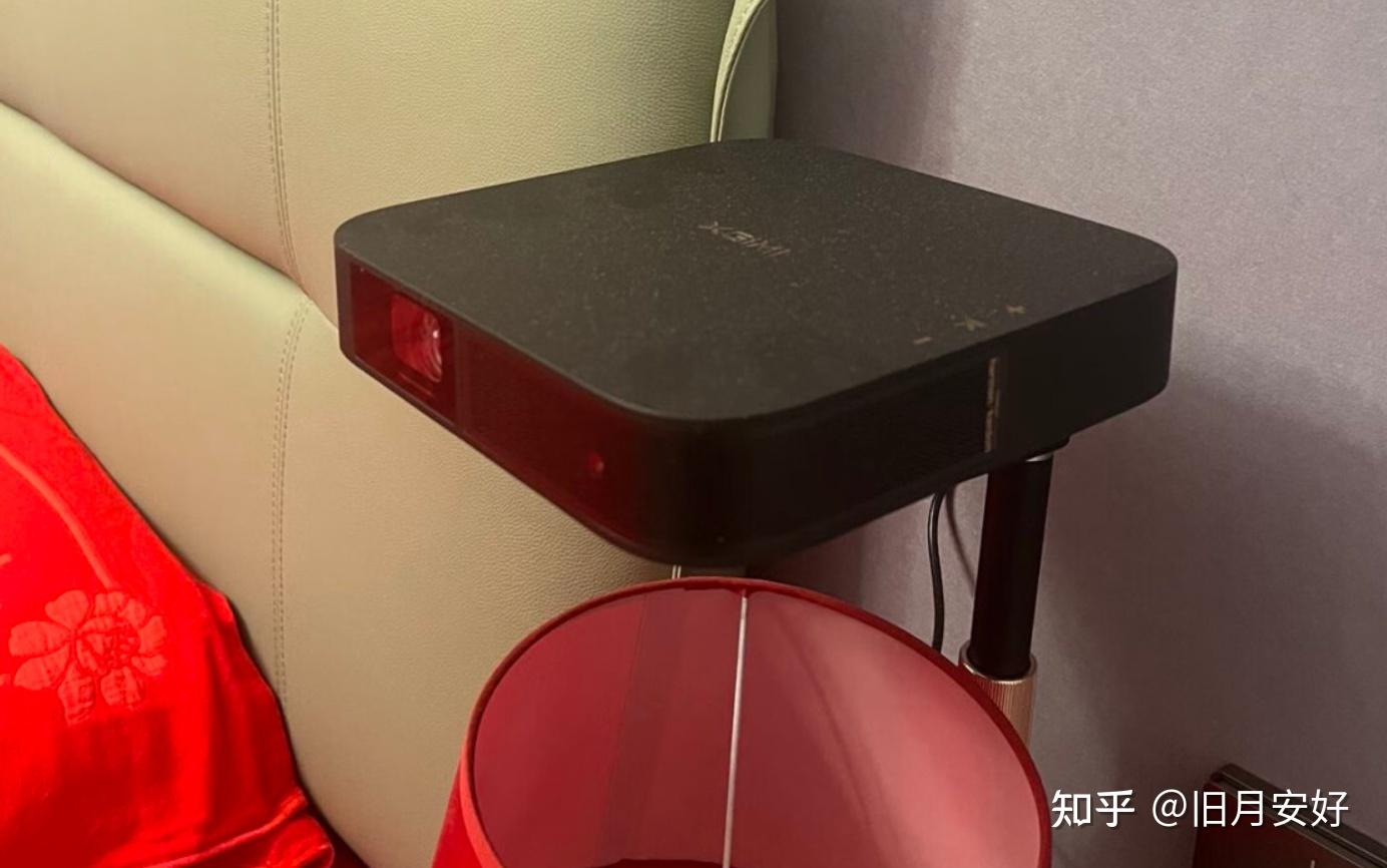 高性价比投影仪推荐：小明Q2 Pro投影仪对比极米new z6X，据说这个千元价位投影可以打败3k元价位的当红机型？