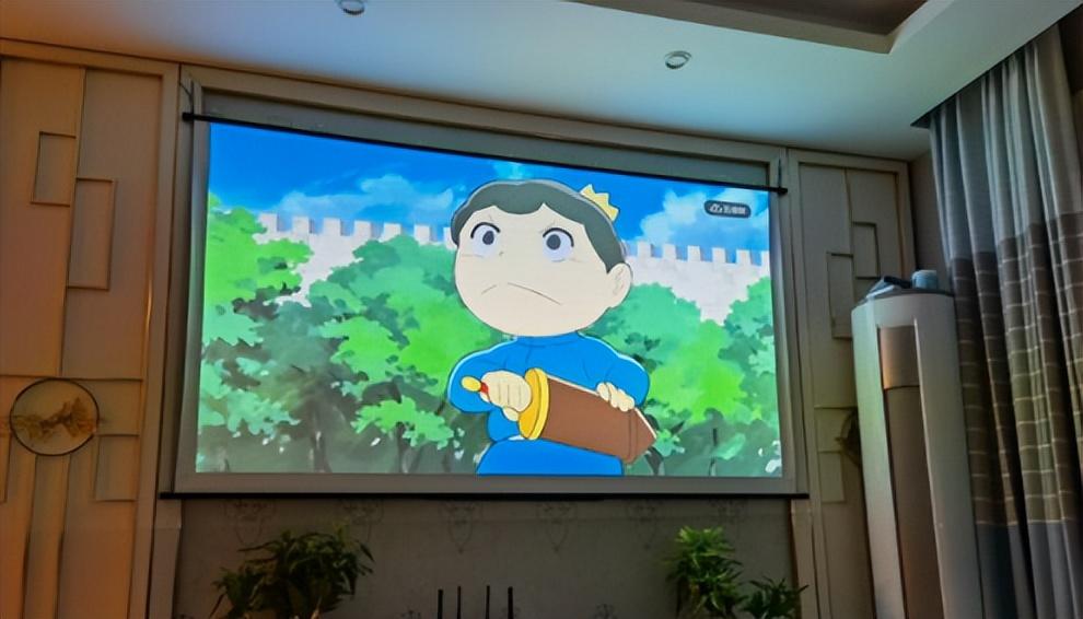 实用的家用投影仪，选择高性价比0.47DMD的大眼橙NEWX7D - 知乎