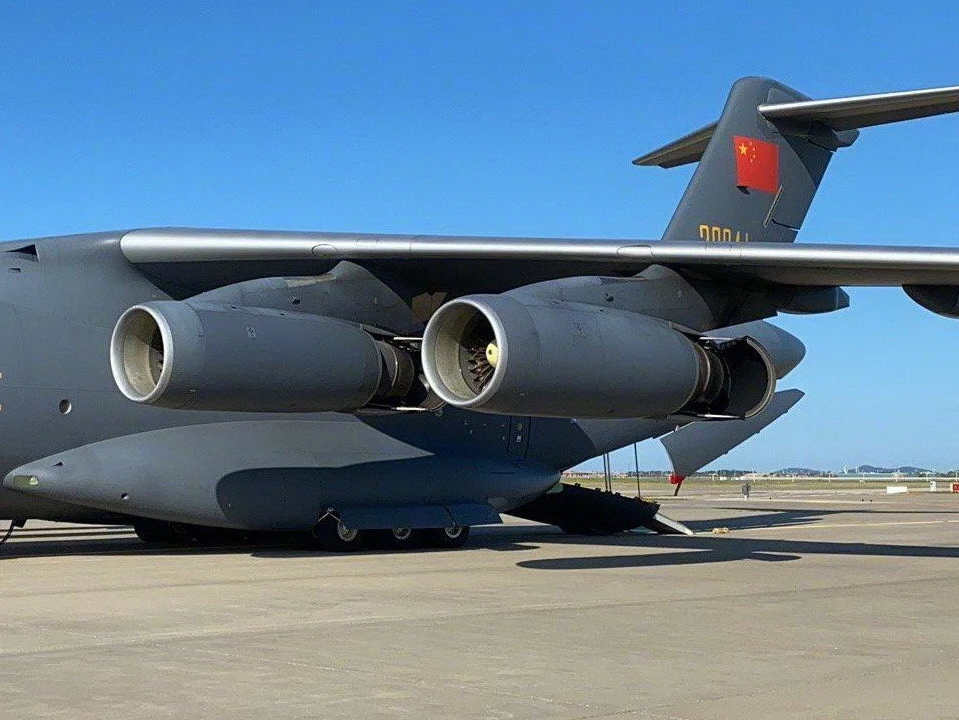 中国的“运20”与美国“环球霸王”C17对比？ - 知乎