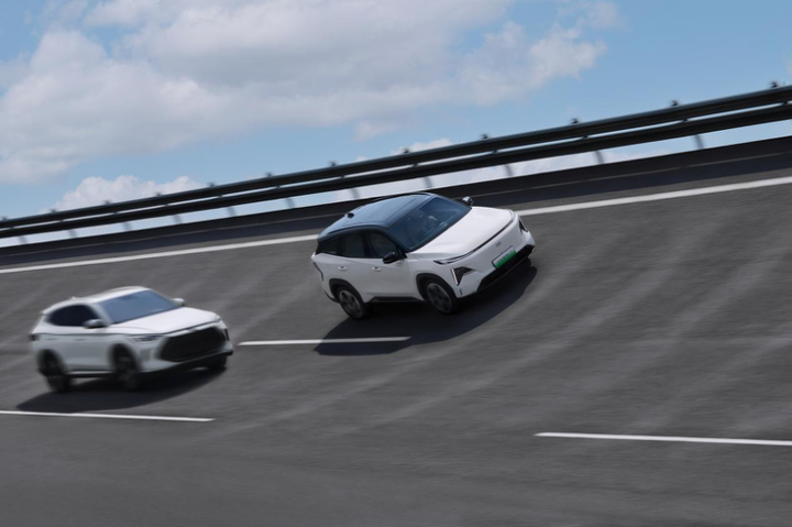 e-CMA架构+神盾电池，吉利银河L7这次疯狂卷“技术” - 知乎