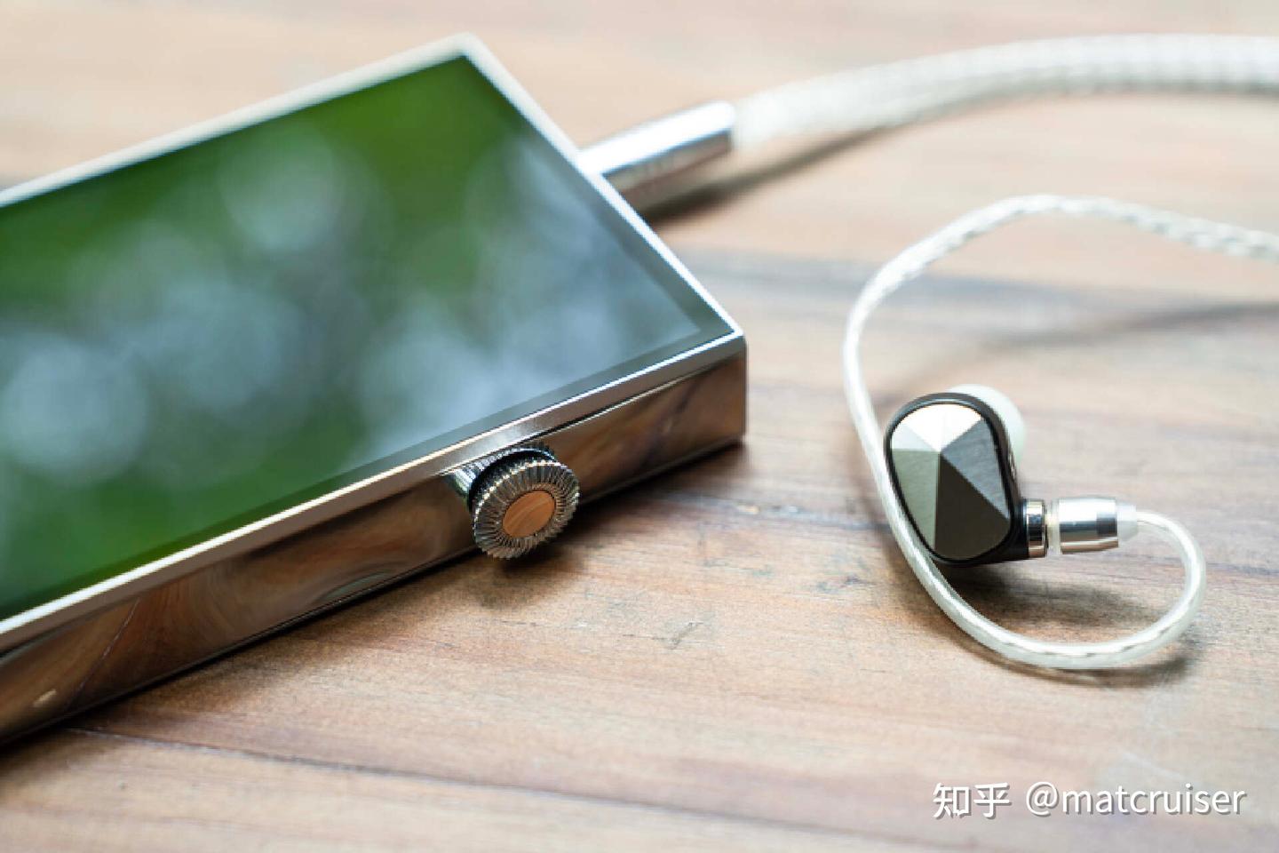 乐感是最好的退烧药——A&Futura SE300使用体验 - 知乎