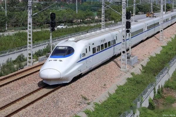 中国最快的火车是什么？速度与舒适并存：探秘最快的CRH3型动车组 - 知乎