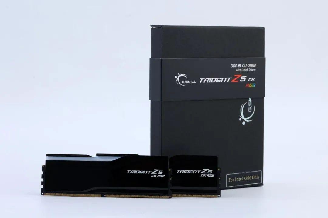 内存可超到DDR5 8800、CPU-Z能破两万分！体验ROG STRIX Z890吹雪主板 - 知乎