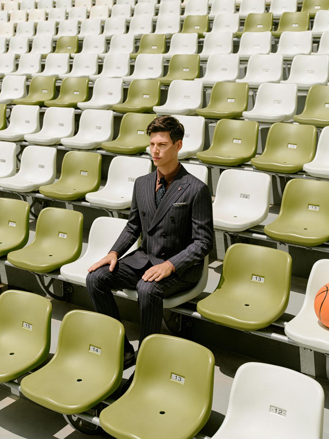 GIOVANNI VALENTINO 2023秋冬大片发布 - 知乎