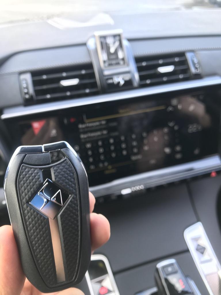 如何评价DS刚发布的DS7？ - 知乎