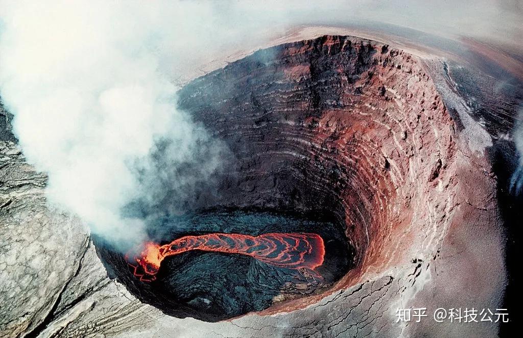 火山岩浆1300℃，那些掉进去的人都怎么样了？ - 知乎