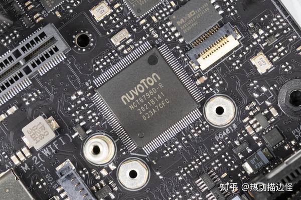 信仰与颜值并存！华硕 ROG STRIX B550-I GAMING 拆解评测