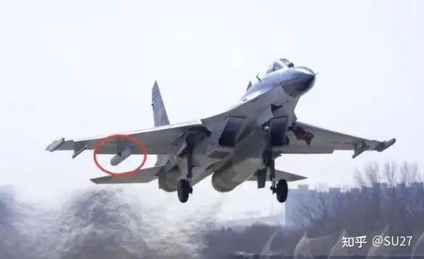 枭龙block 3挂载 KG600自卫干扰吊舱 - 知乎