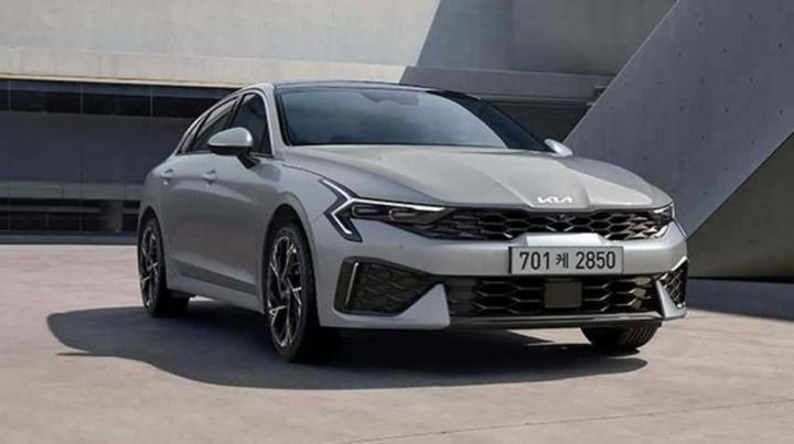 外形设计更加帅气，新一代起亚K5即将登场，内饰配置同步升级 - 知乎