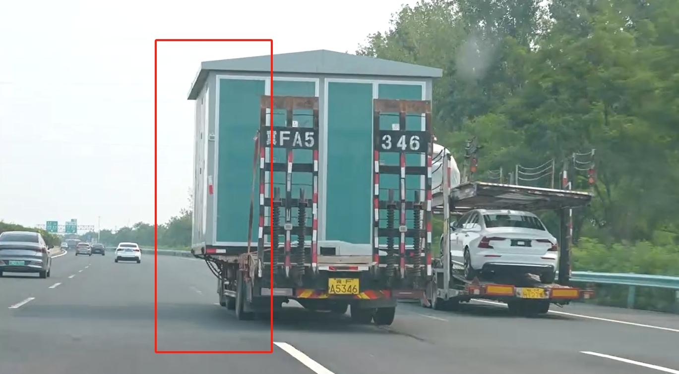 小米公布 SU7 高速碰撞爆燃详情，碰撞前处于辅助驾驶状态，时速约 97km/h，哪些信息值得关注？ - 知乎