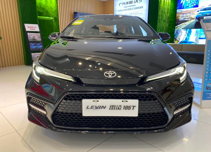 实拍2021款丰田雷凌！黑色车身很大方，配1.2T/1.8L，售11.58万起 - 知乎