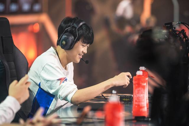 KPL樊叔赛评：力克西安WE，TS如何在新版本展开进攻 - 知乎