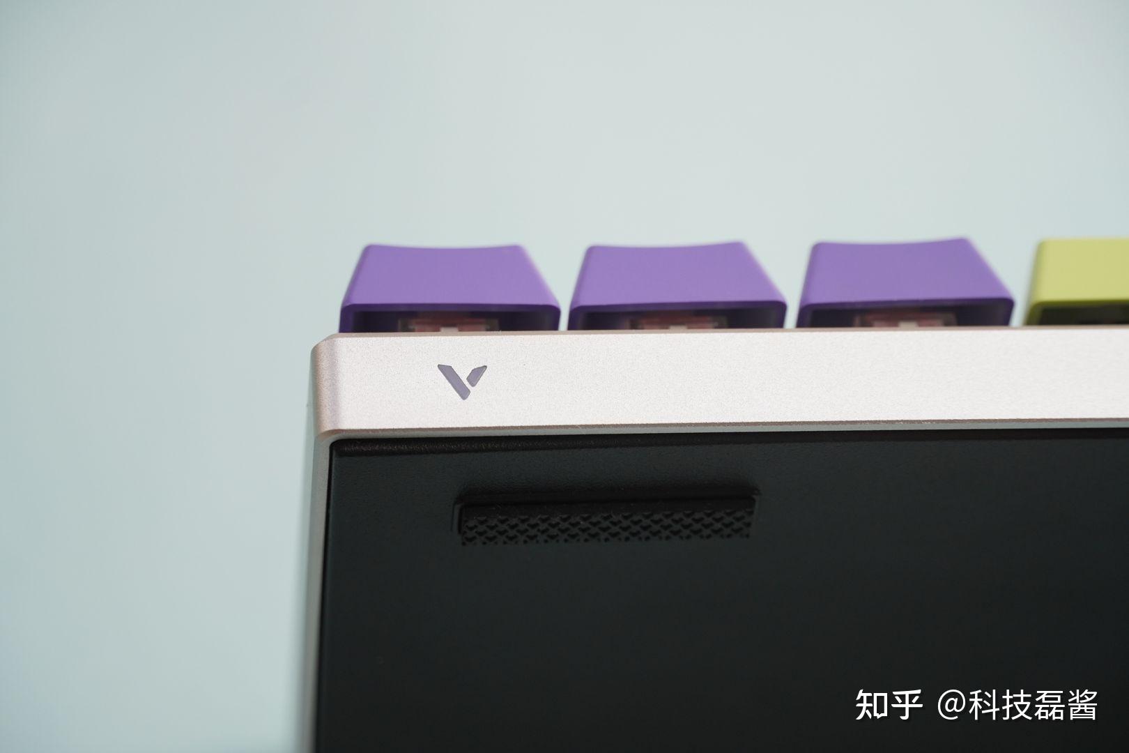不到300也能买到铝合金三模机械键盘？雷柏V700-8A键盘体验 - 知乎