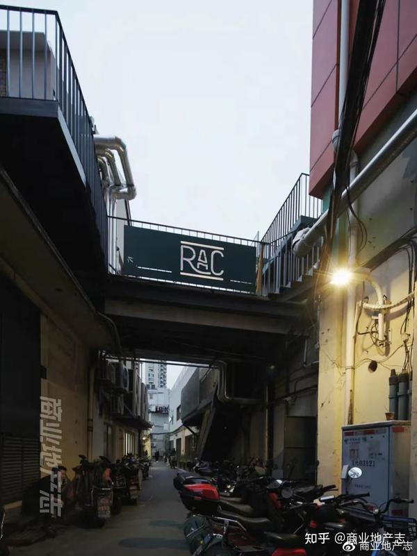 FREITAG中国首家直营店开了，一手体验值得一说 - 知乎