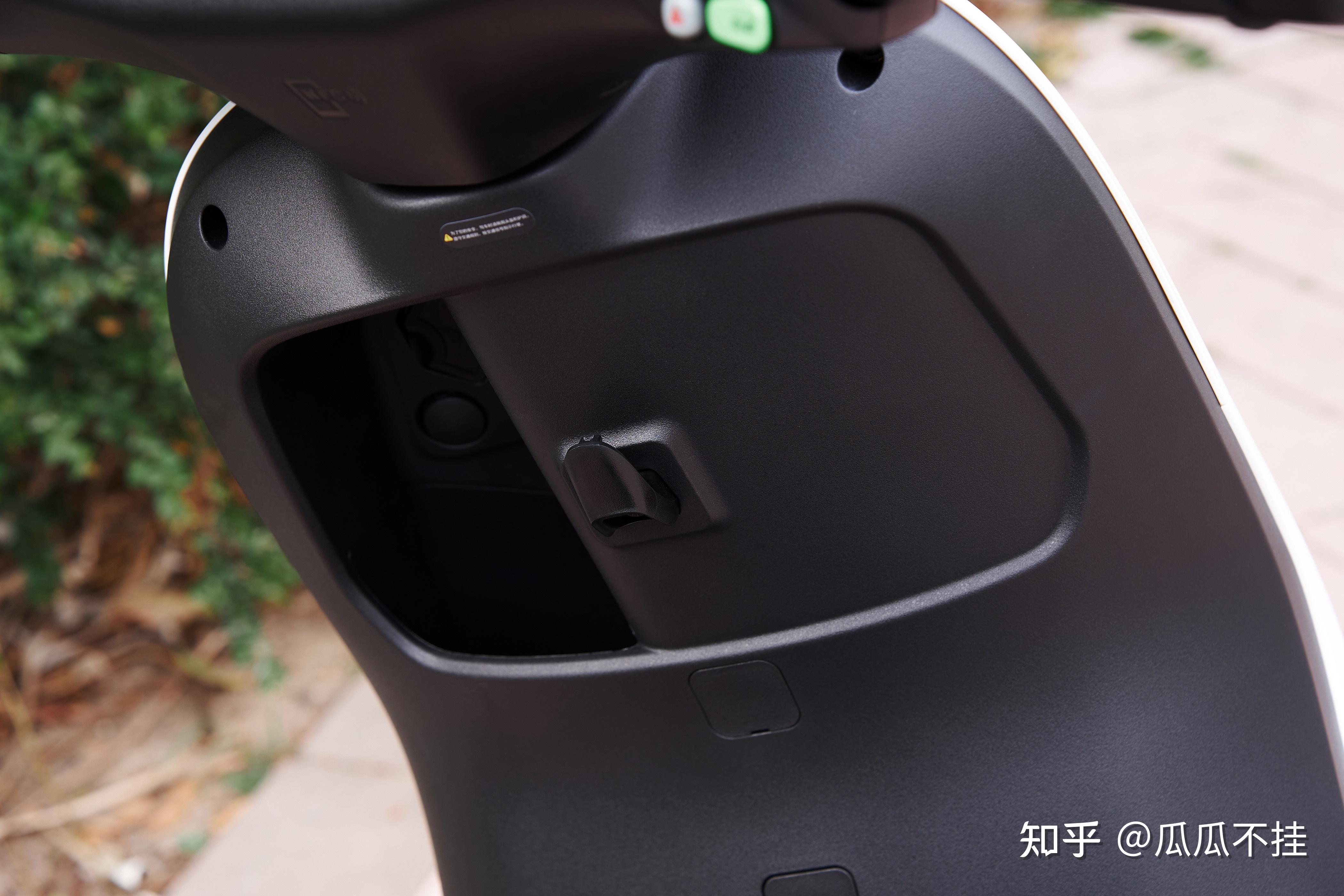 不得不吹一下九号电动Nz MIX这个430mm长的大踏板， - 知乎