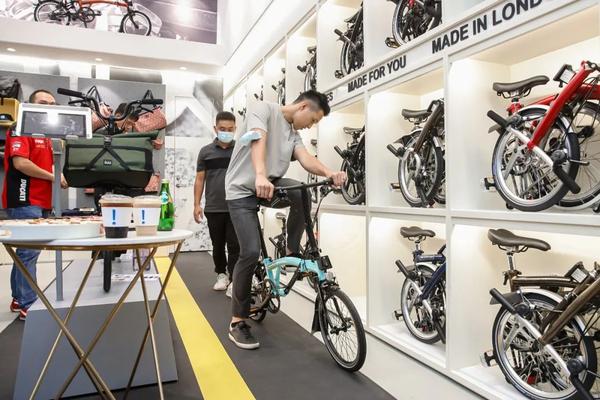 深圳BROMPTON JUNCTION新店开幕，打造城市里的“栖息之地” - 知乎