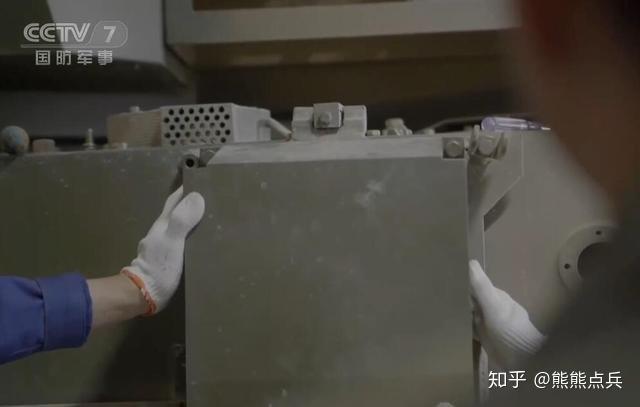 央视曝光VT5坦克：战斗全重33到36吨，为四代主战坦克打基础 - 知乎