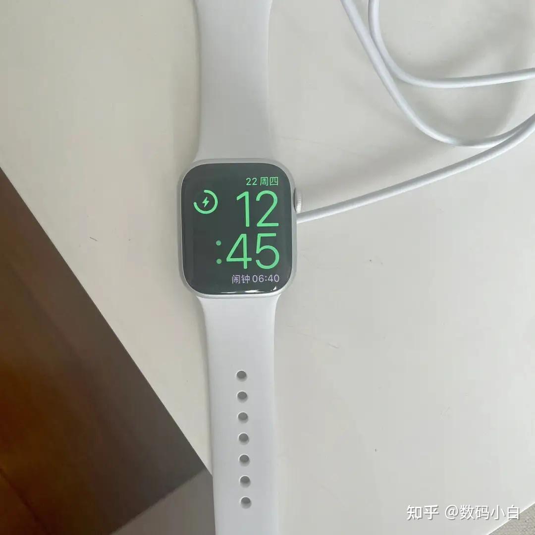 Apple Watch S8对比Watch Ultra：是否值得入手 - 知乎
