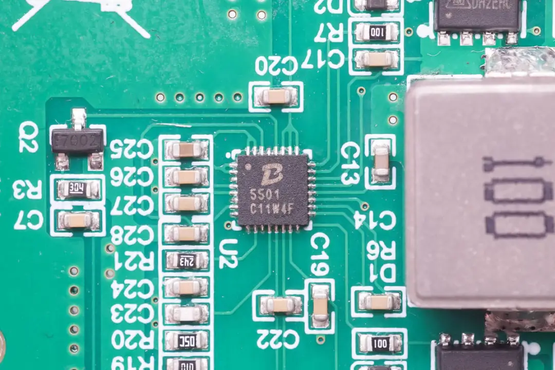支持100W PD快充：宝砾微PL5501+智融SW2305升降压方案评测 - 知乎