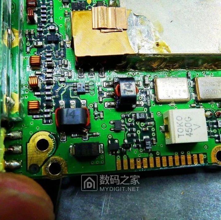 拆解威泰克斯VX-800U对讲机 - 知乎