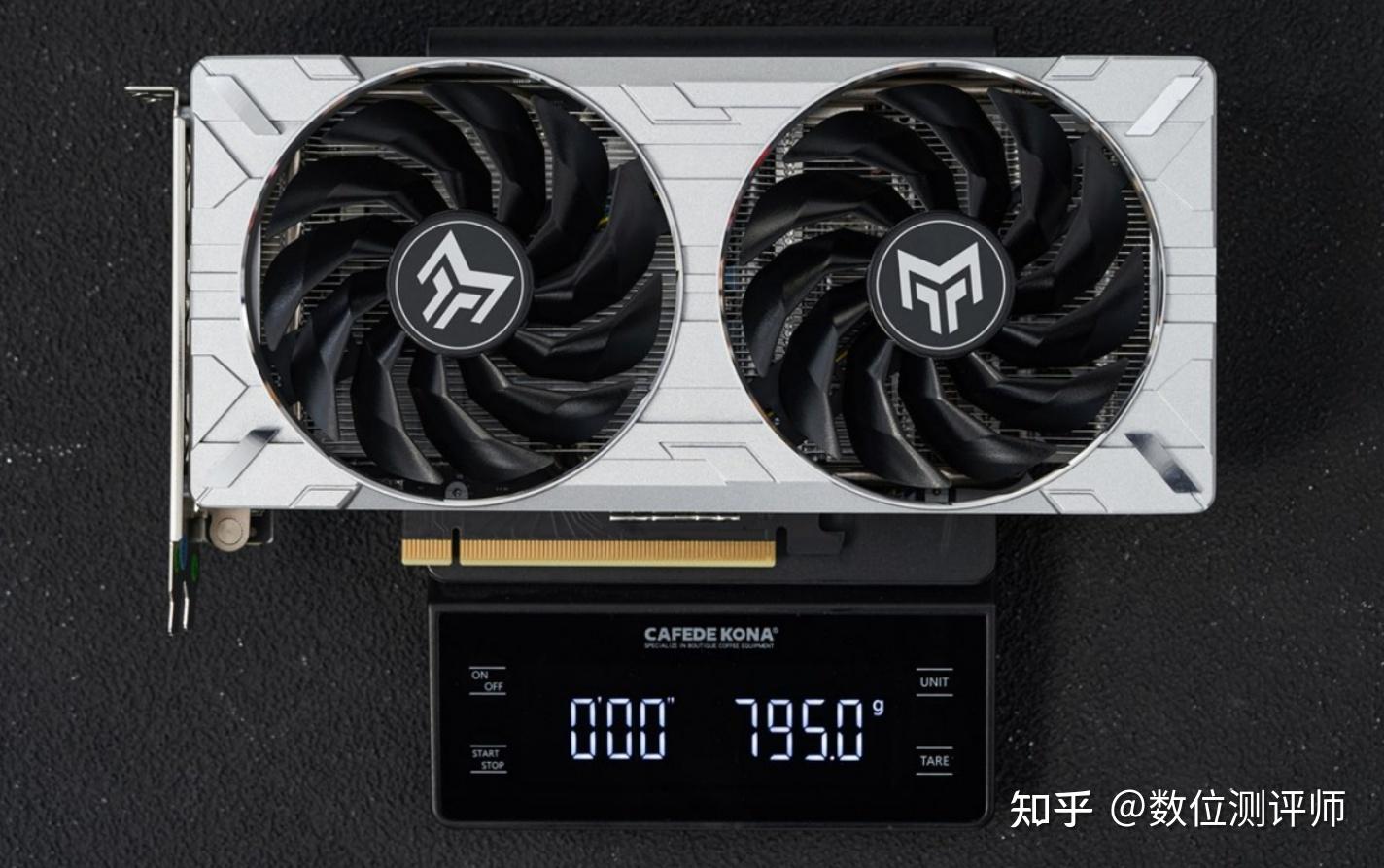 RTX 4060首发万字测评，带你了解这张卡的背后！