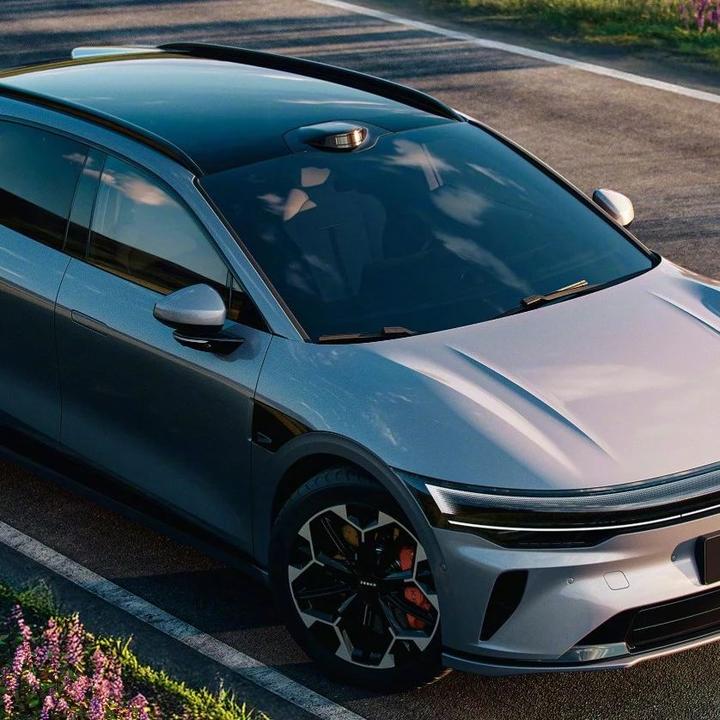 2025年两款王炸曝光！极氪007GT/小鹏G7，这是要硬刚小米YU7吗？ - 知乎