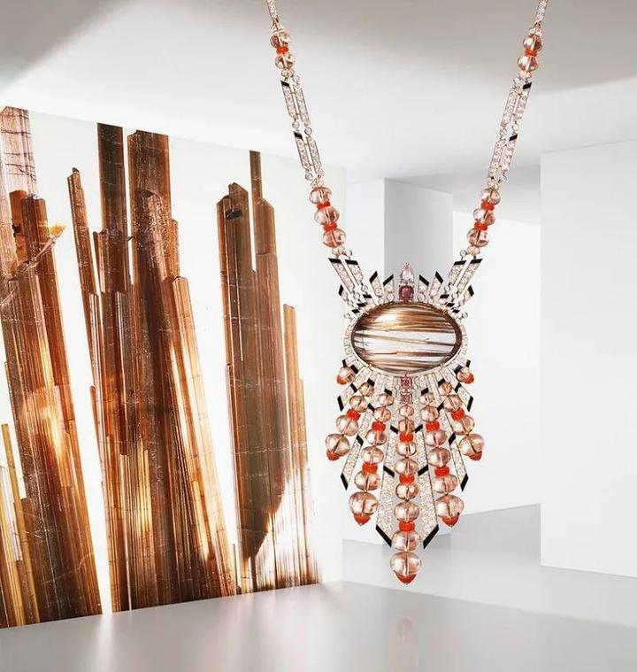 矿石与彩宝的碰撞：卡地亚Magnitude高级珠宝系列 - 知乎