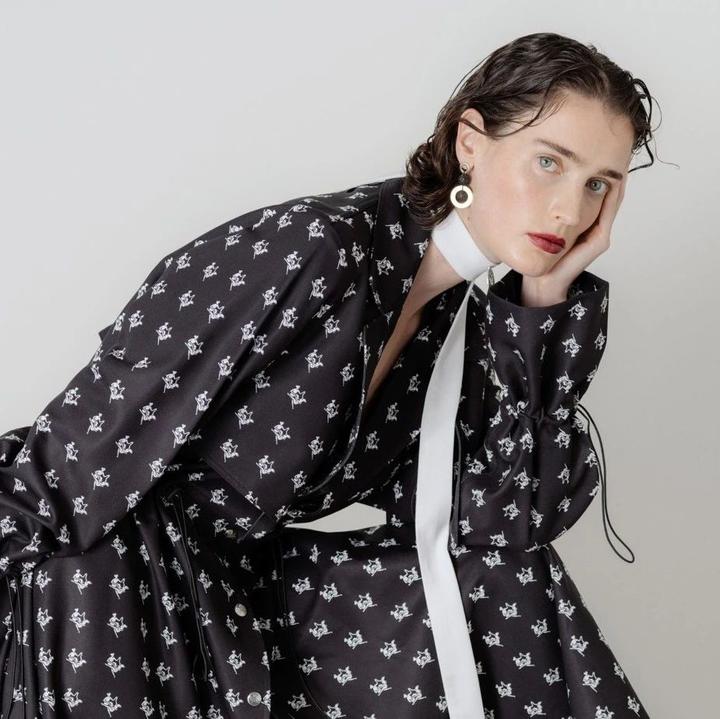 秀场 | Thebe Magugu 2023 秋季时装秀 - 知乎