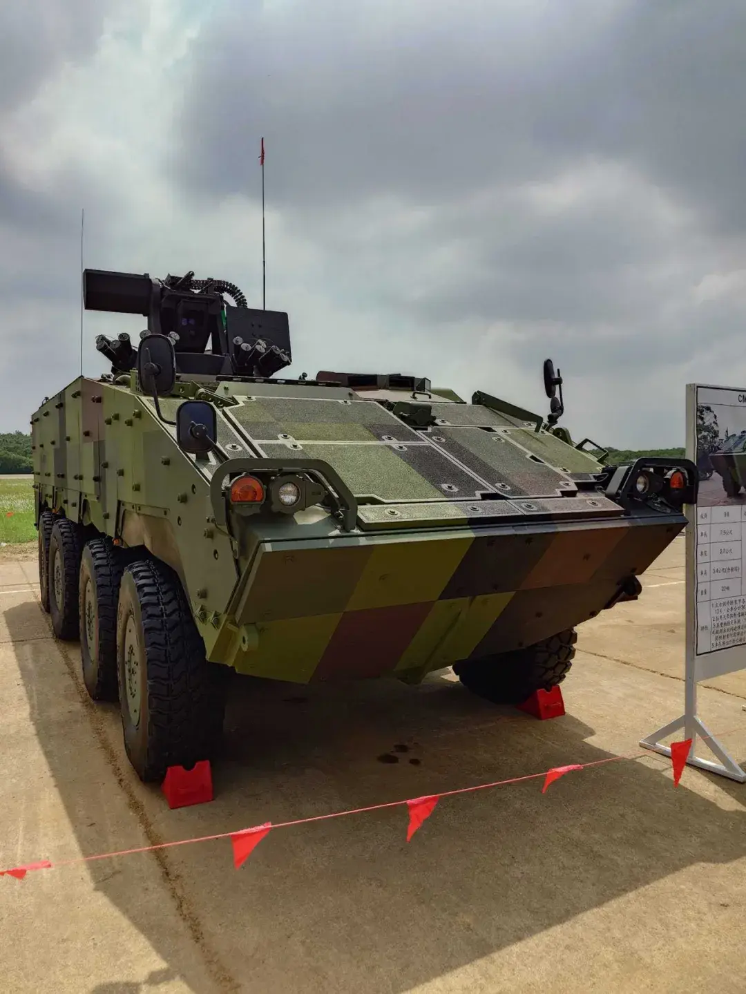 如何评价CM-33/34“云豹”装甲车？ - 知乎